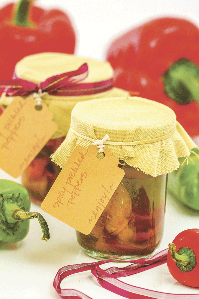 Packing a pint of pickled peppers - Country Folks